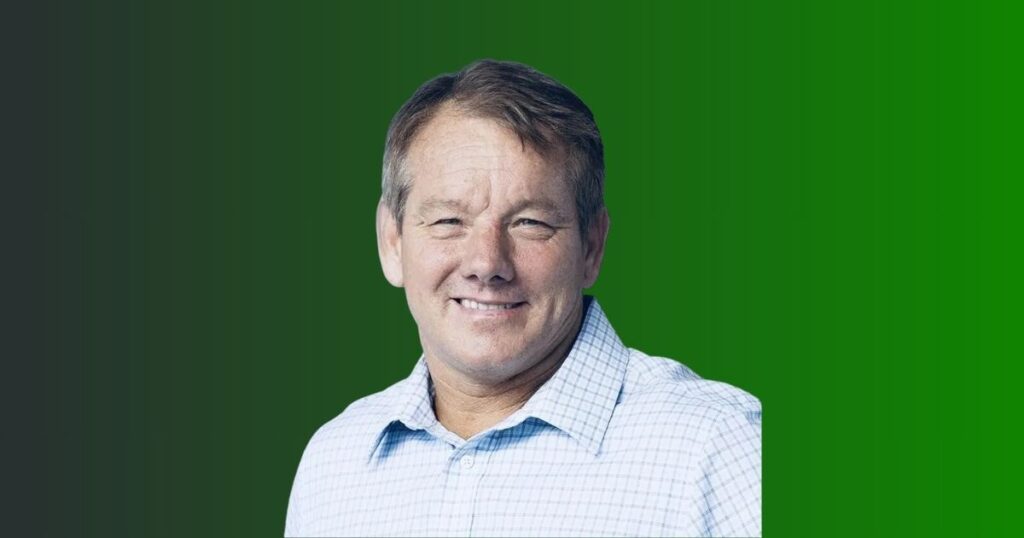 Tim Curly Leach Net Worth 2025: Bio, Height, Wife & Career